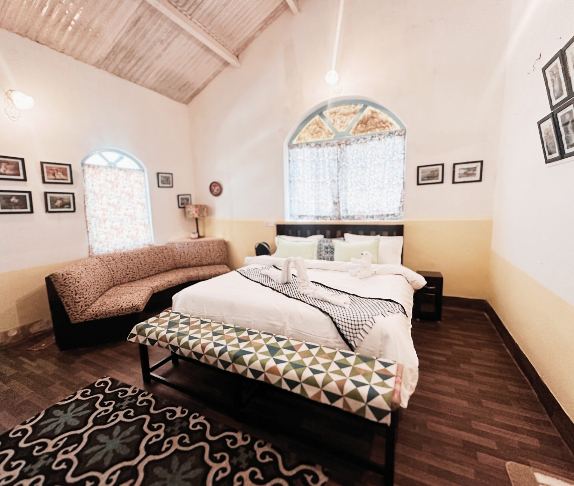 LA ADDRESS RETREAT – Your Gateway to Luxury Living